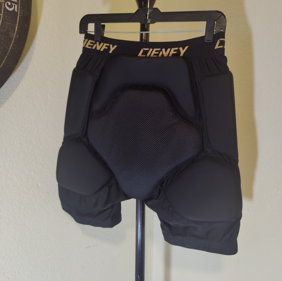 CIENFY | Shorts | 3d Hip Protective Padded Shorts Eva Tailbone Pad ...
